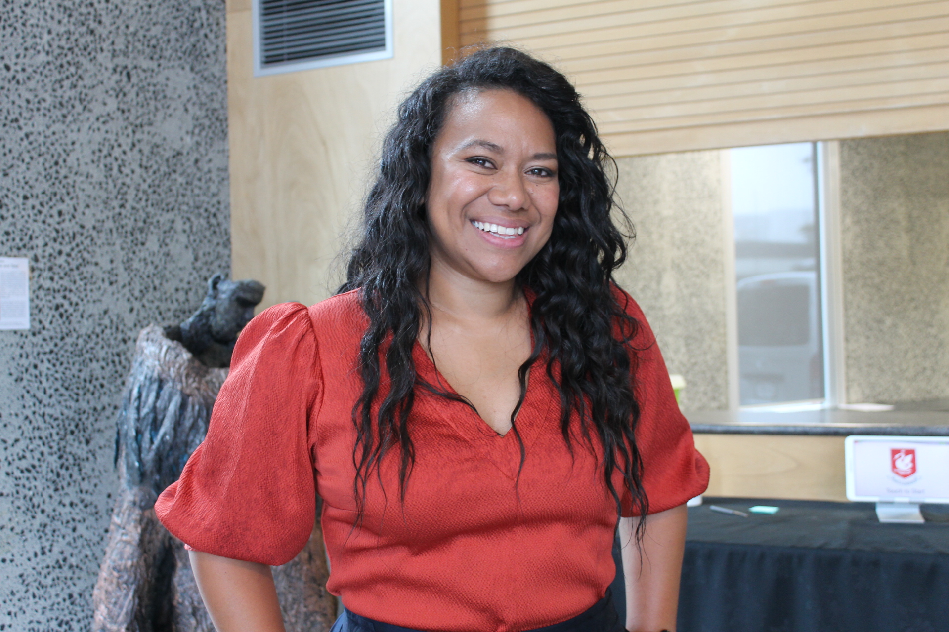 Media personality inspires budding journalists | Te Reo o Te Roto