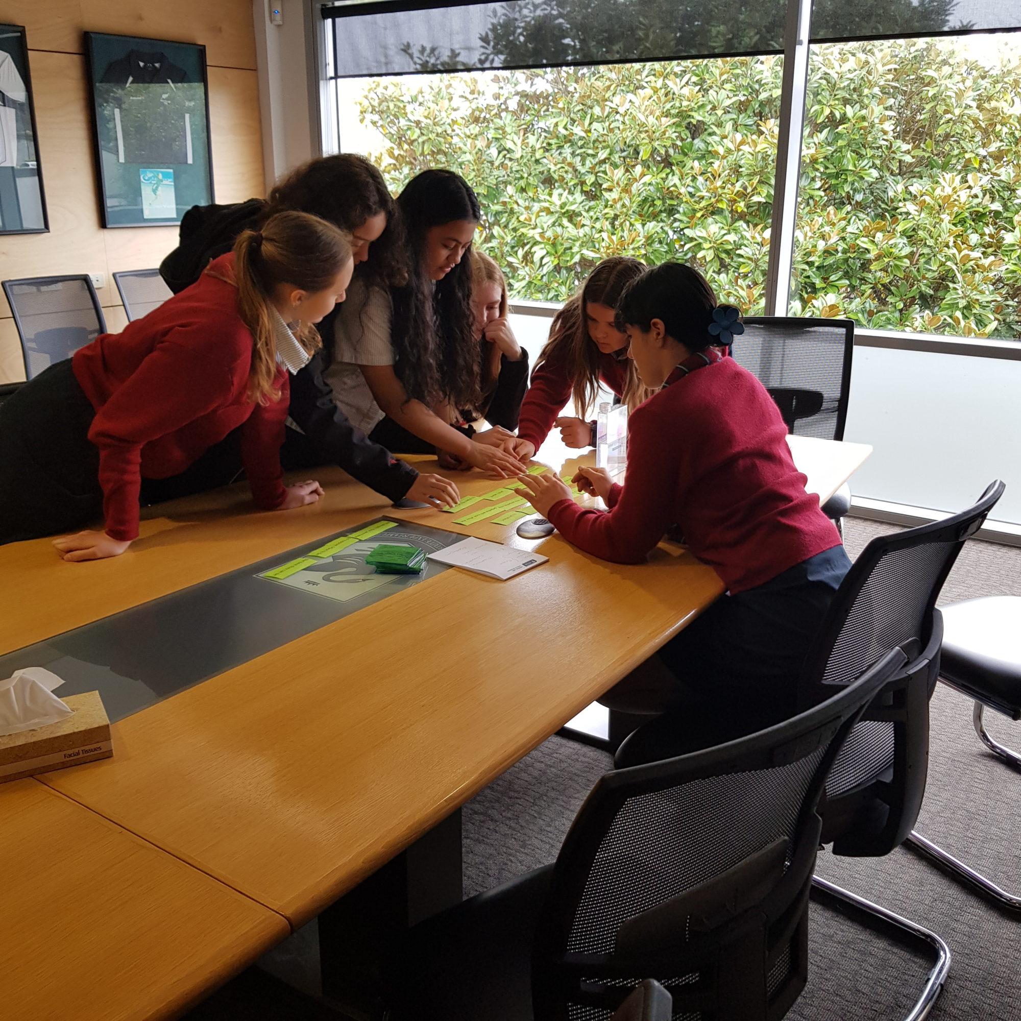 Students explore their Māori identity | Te Reo o Te Roto