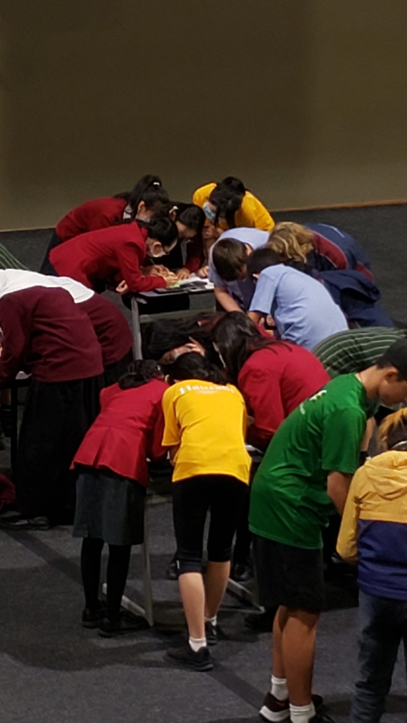 Noise, cheers, and panicked double checking - Mathex 2022 | Te Reo o Te ...