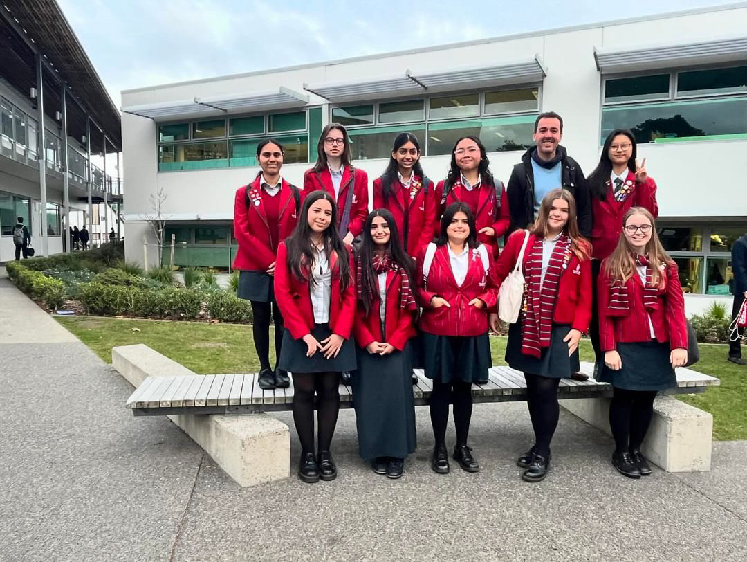 National Spanish Debate | Te Reo o Te Roto